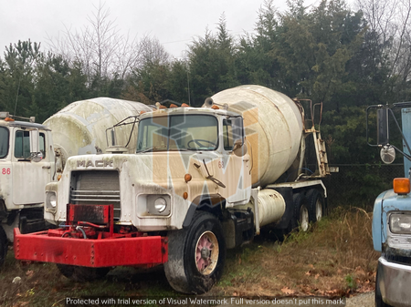 Mack Mixer Trucks (5)