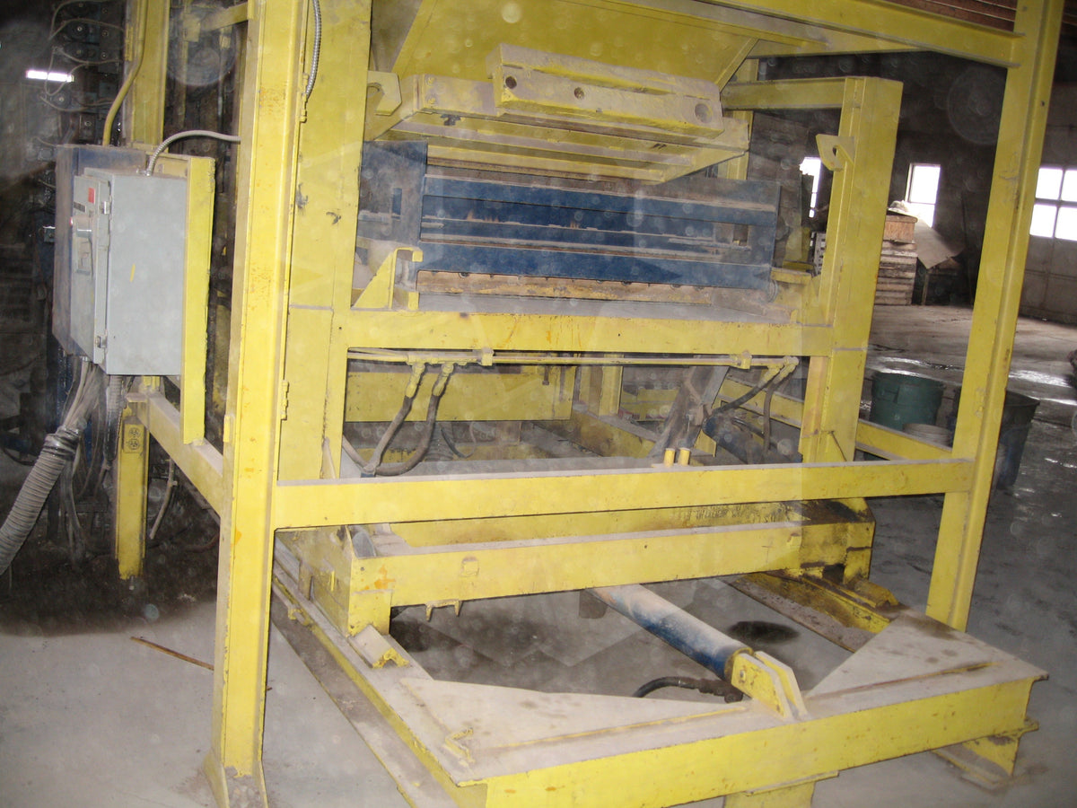 Hess HP-1 Paver Machine