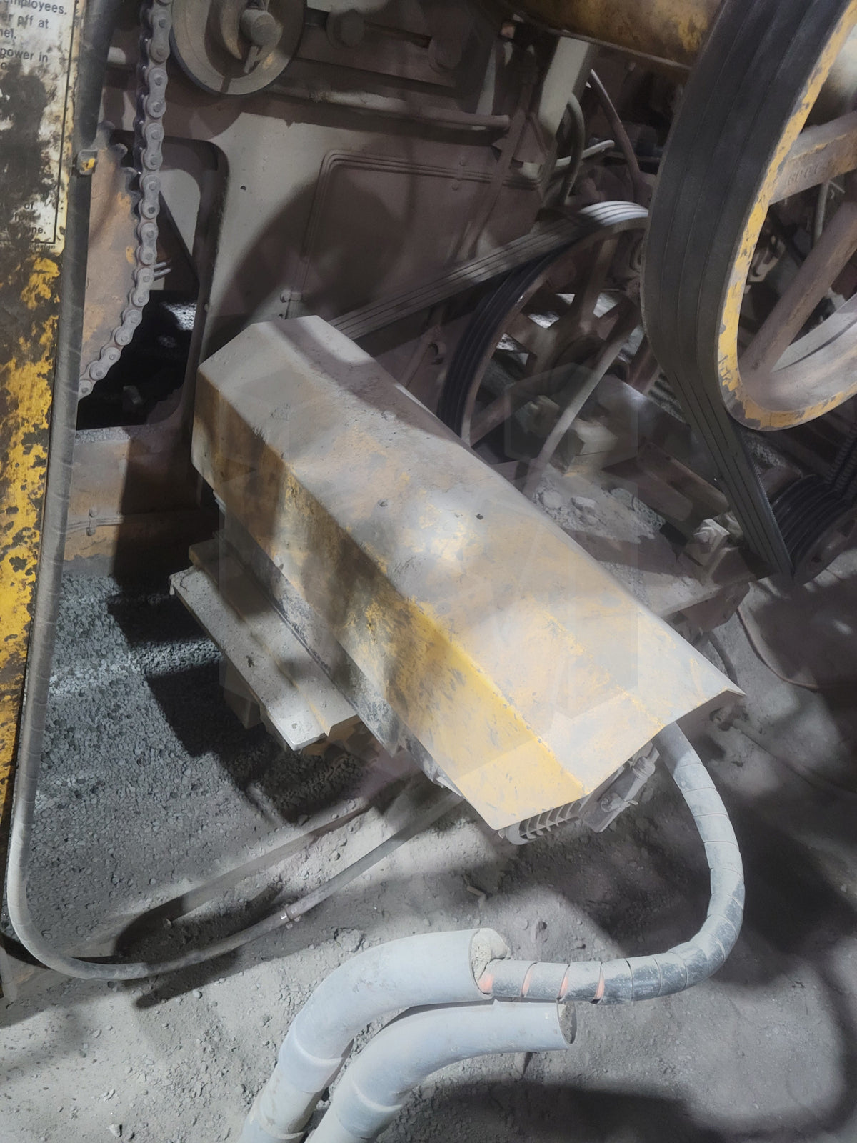 Besser V3-12 Block Machine