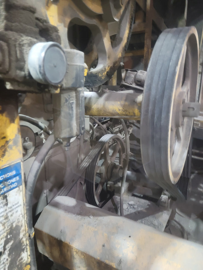 Besser V3-12 Block Machine