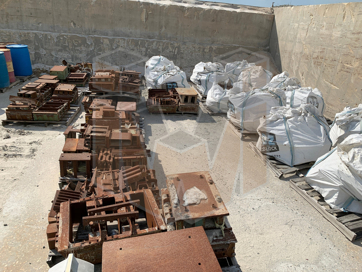 Columbia Assorted Molds Boxes